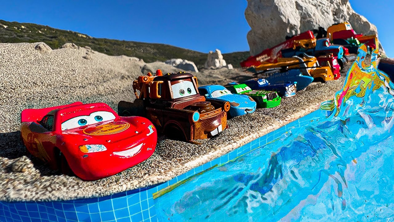 Disney Pixar Cars falling into deep pool, Lightning McQueen, Tow Mater ...