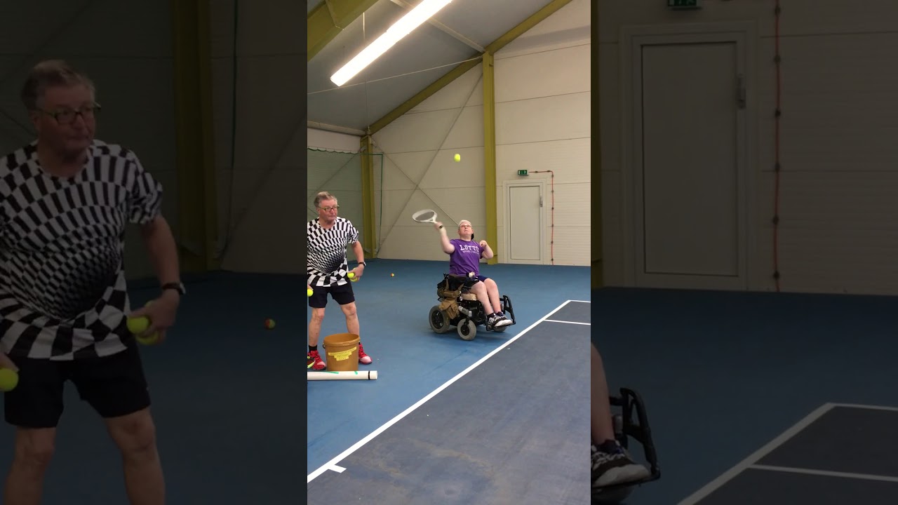 SPASTIKER PLAYING WHEELCHAIR TENNIS - YouTube