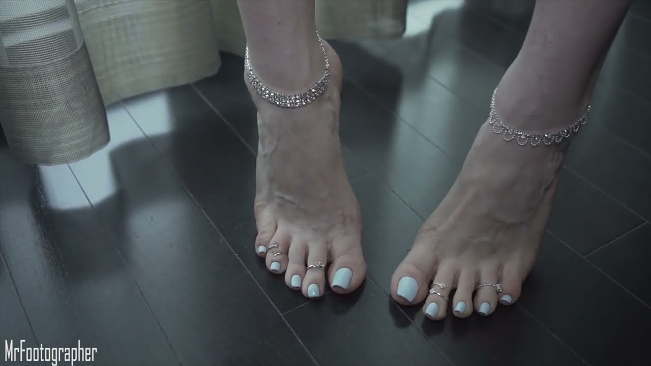 Fendi Feet In Red - YouTube