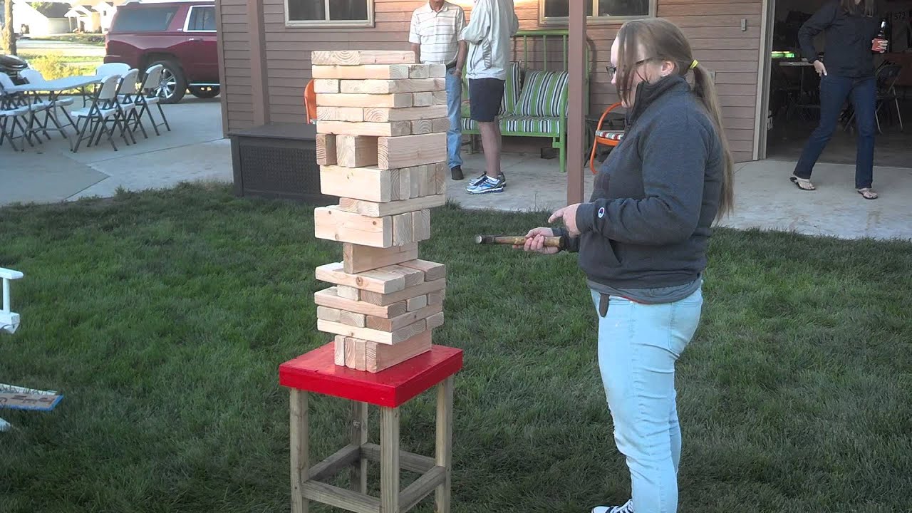 Toppling tower (hammer jenga) - whole row removal - YouTube