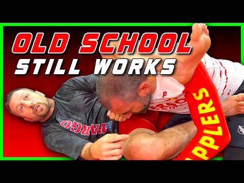 BEST Triangle Choke to Learn!