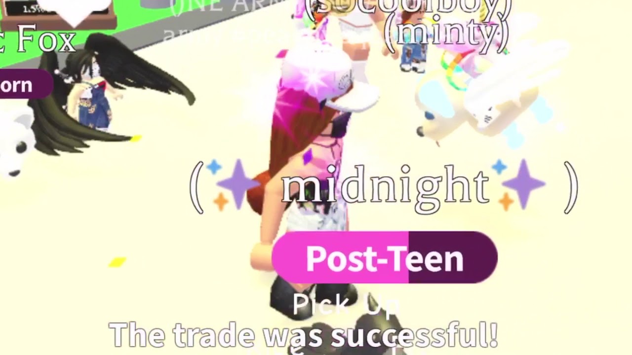 OMG!! I GOT A FLY RIDE CROW ON ADOPT ME !!! - YouTube