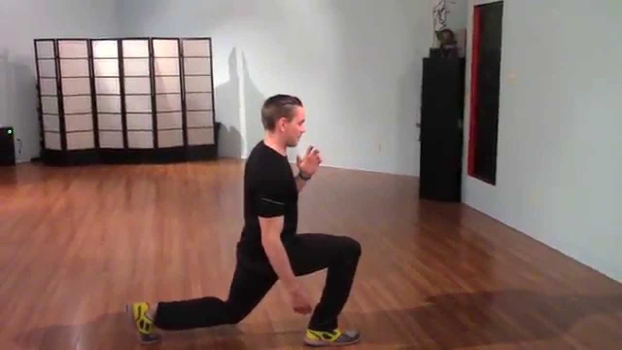 Proper Lunge Form #TrainingTuesday - YouTube