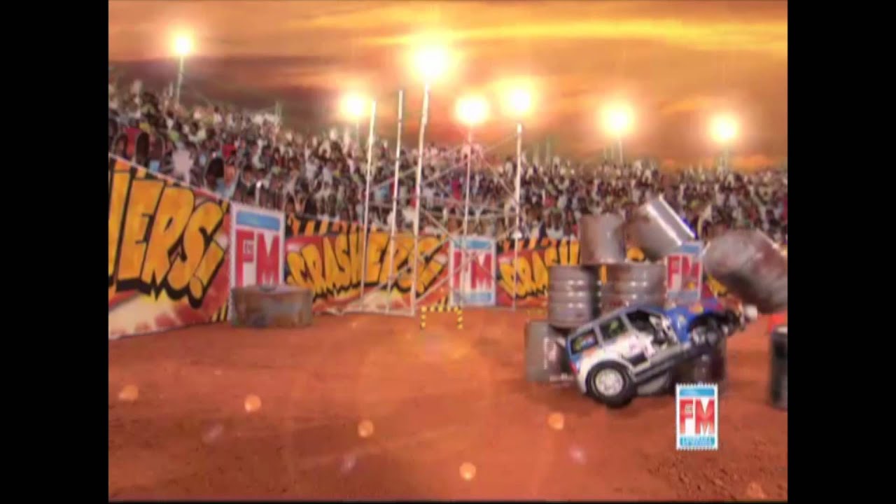 Smash Em Up Demolition Derby Set - YouTube