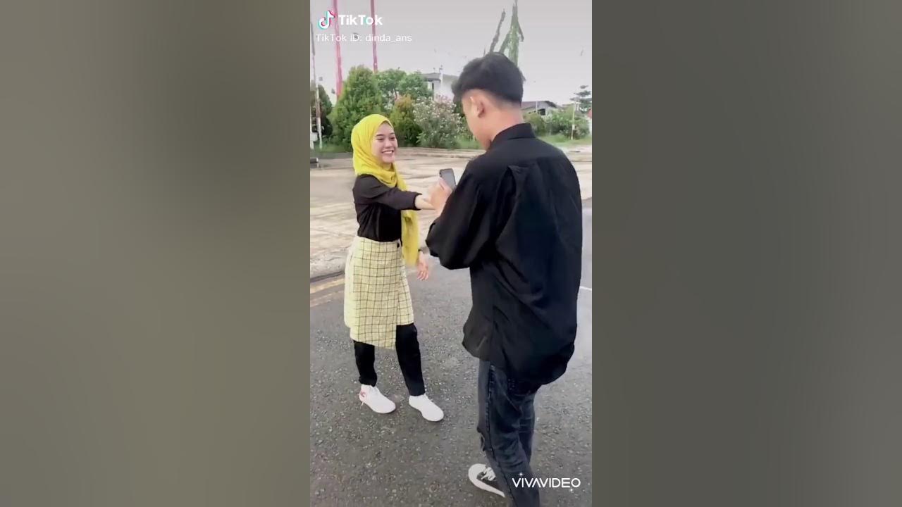 Tiktok Slowmo Romantis!!! Saalhaerid dan Dinda ans - YouTube