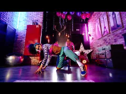 M357 DAILY: Twerk - Izabella Molina