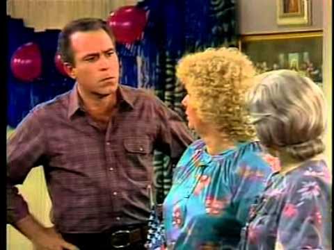 ¿Que Pasa USA Episode 37 (Marta's Black Cousin) - YouTube