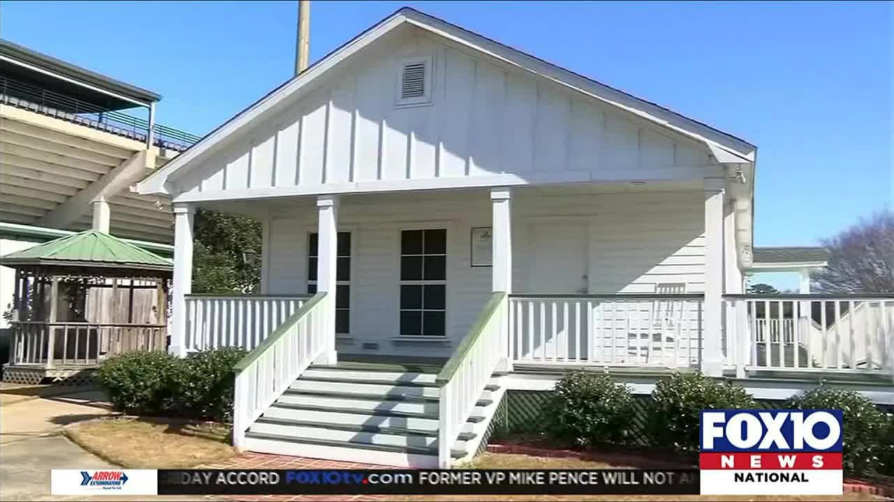 Hank Aaron home, museum to be relocated - YouTube