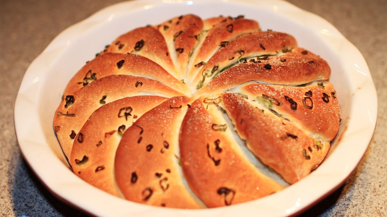 Sweet and Salty Butter Bread Recipe /甜咸奶油香葱面包 - YouTube