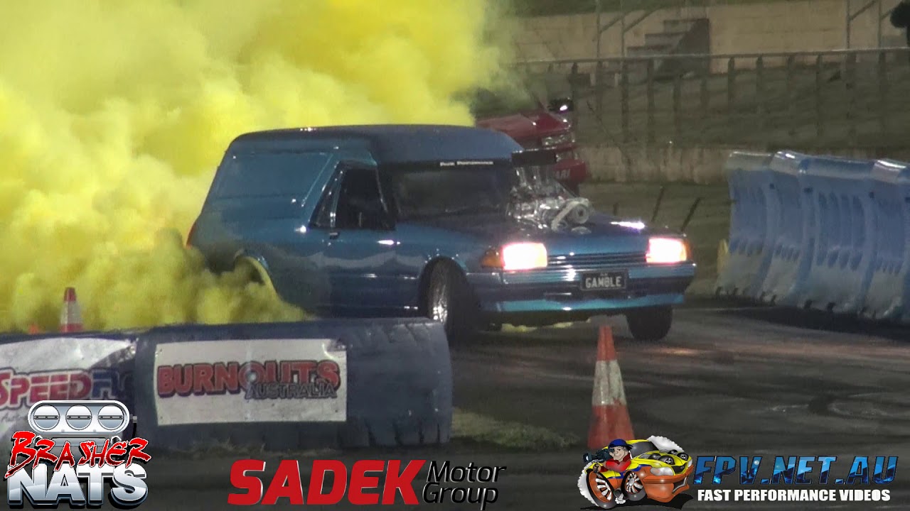 GAMBLE COLOURED SMOKE SKIDS AT BRASHERNATS 2018 - YouTube