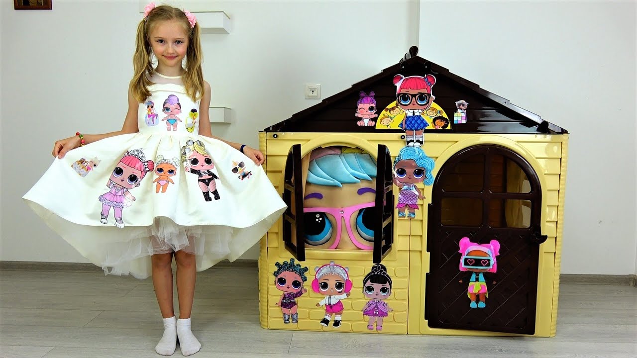 Polina decorates the house and the new dress with LOL stickers - YouTube