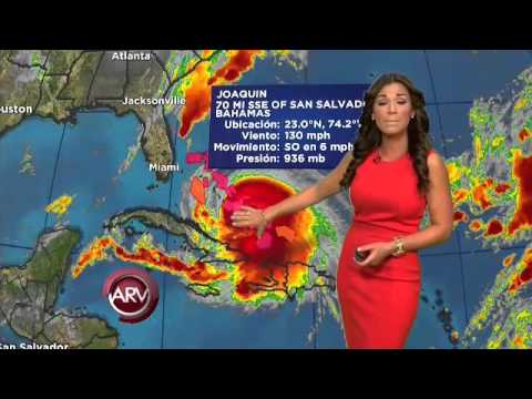 ELIZABETH ROBAINA AL ROJO VIVO 10-1-15 HURACÁN JOAQUIN - YouTube