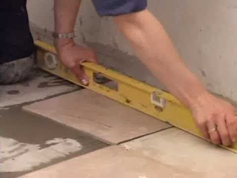 Укладка керамической плитки на пол - YouTube