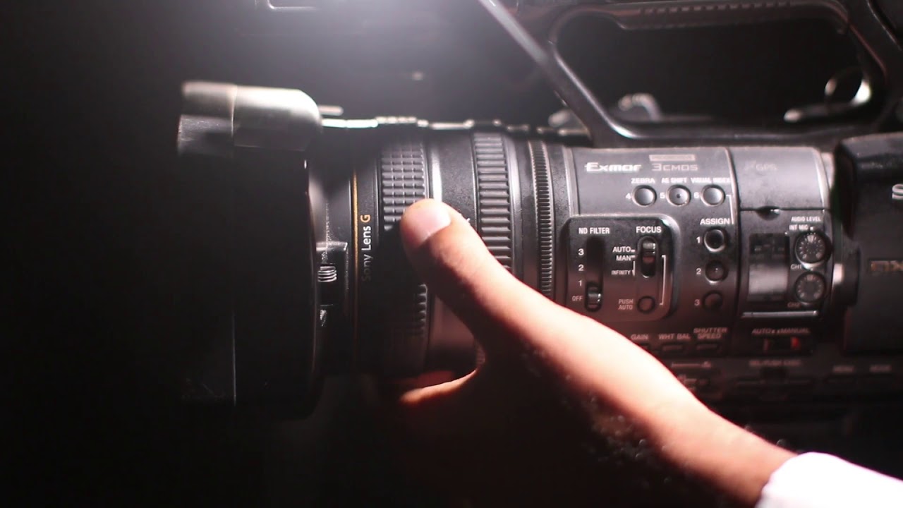 adjusting lens of camera - YouTube