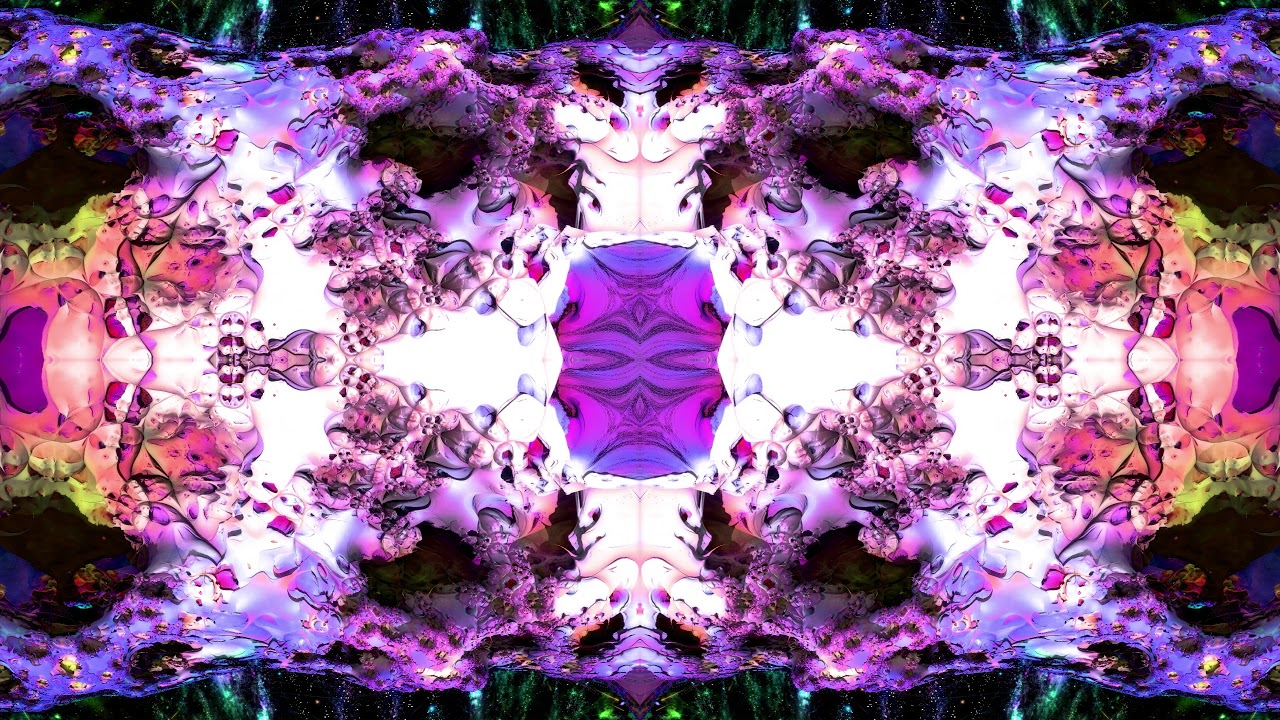 4K Fractal Database - 016 - Psychedelic Visuals (60fps) - YouTube