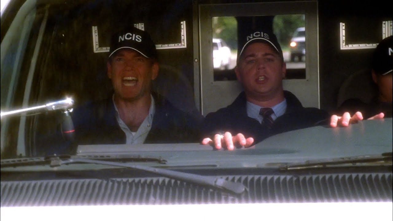 NCIS 3X04: Ziva’s driving - YouTube