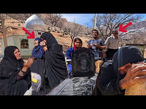 A bitter day for grandma and her family in the cemetery 🪦