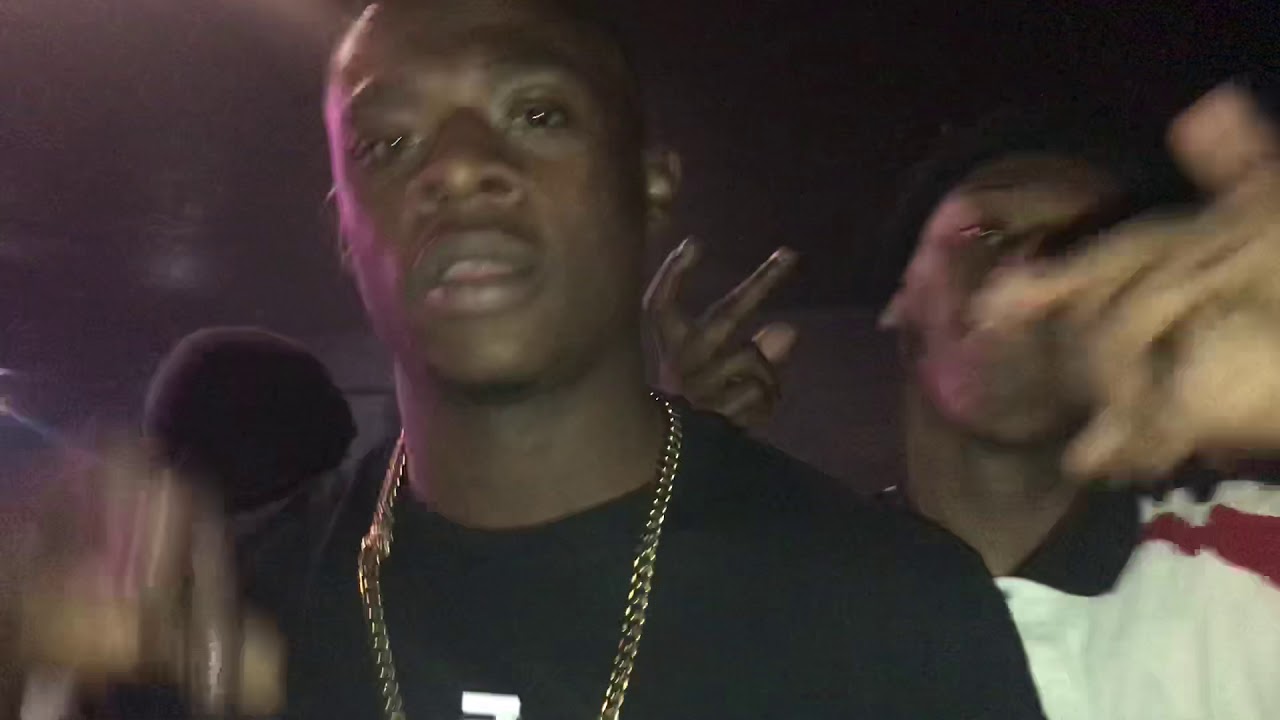 Lo Vee x Grind Gwallaz live @ The Vault - YouTube