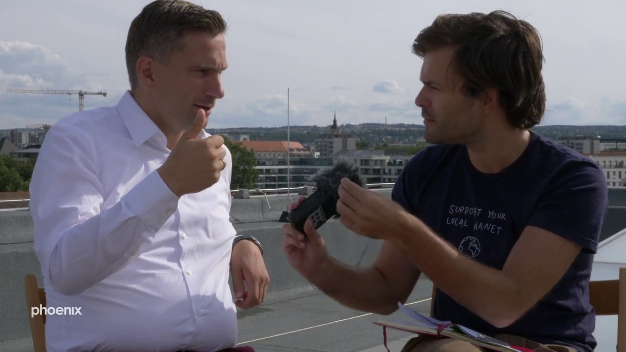 "Jung&Naiv": Martin Dulig (SPD) im Interview mit Tilo Jung - YouTube