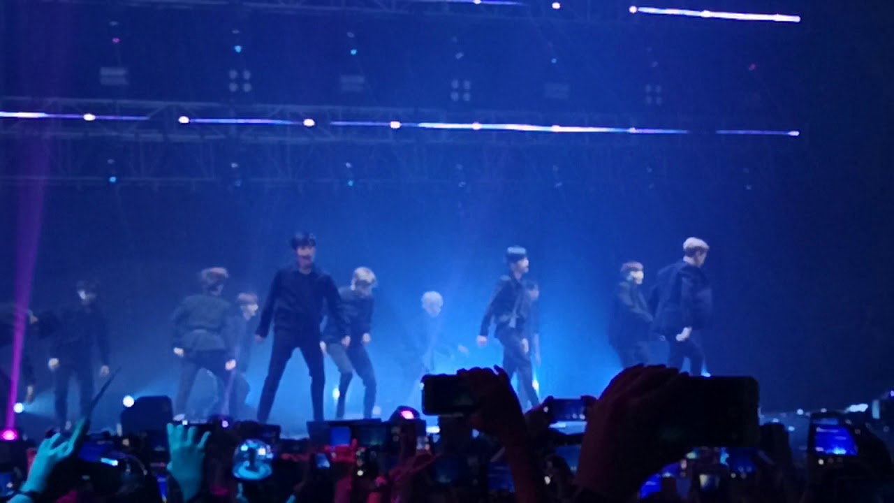 [180901] Beautiful - Wanna One : One the World Concert in Manila - YouTube