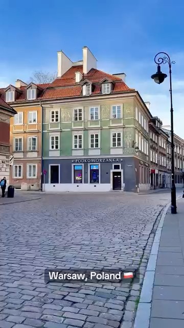 Poland 🇵🇱 Life in Warsaw. November 13, 2025. The Streets of Warsaw. Old ...