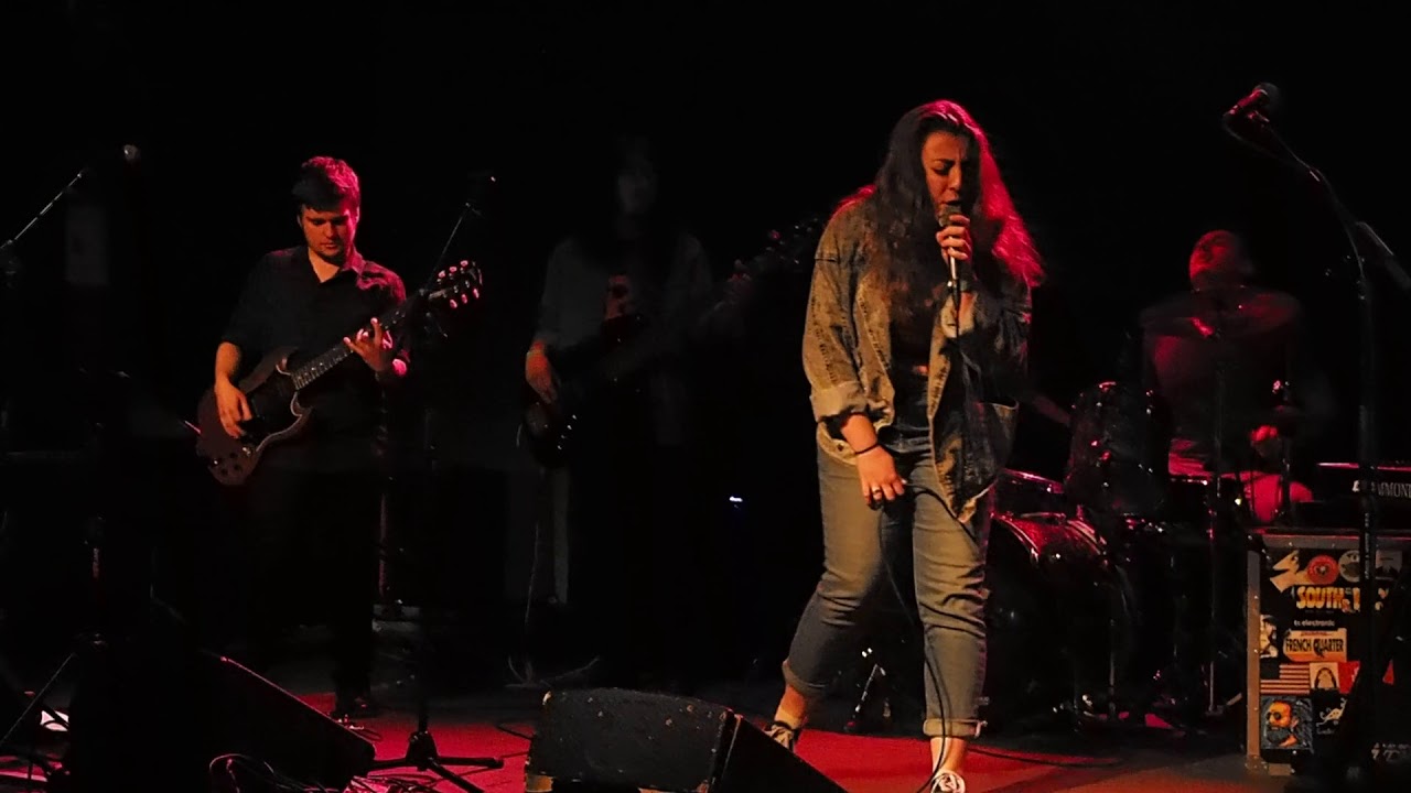 Ariana Gates at Pop Music Night - Debonair Music Hall - YouTube