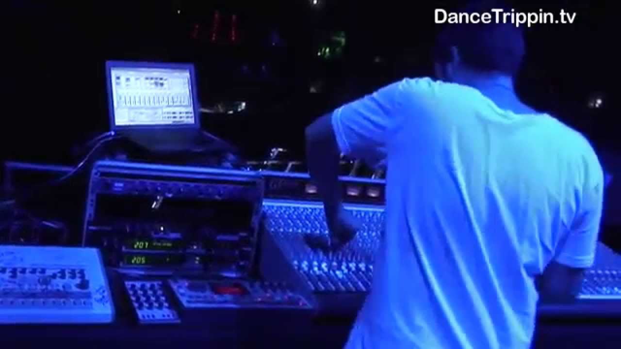 Mathew Jonson [DanceTrippin] Monza @ Privilege Ibiza DJ Set - YouTube