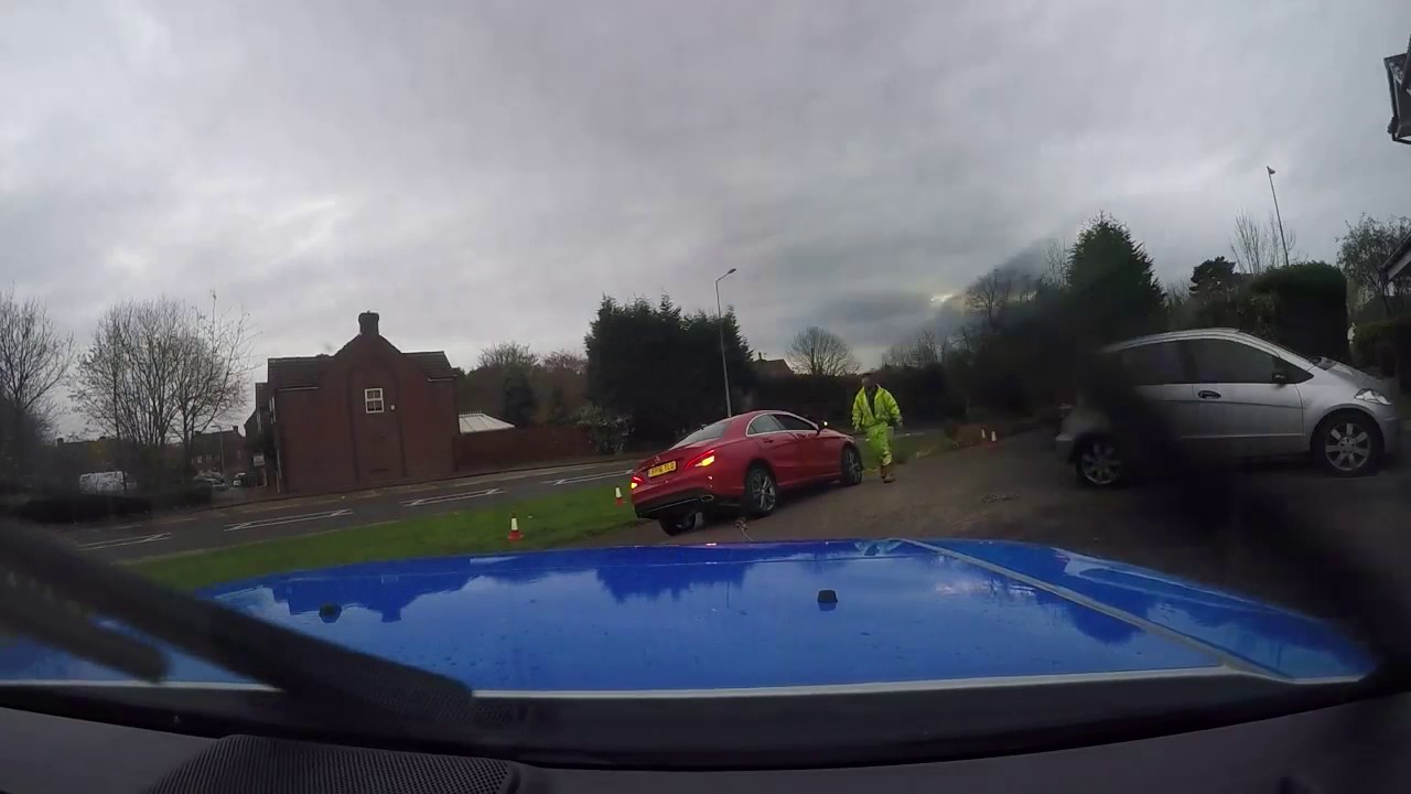 Mercedes Coupe Stuck on brick wall, Accident Recovery Go Pro Hero 4 ...