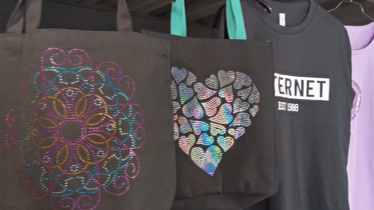 2020 New Design Automatic Hotfix Spangle Machine - YouTube