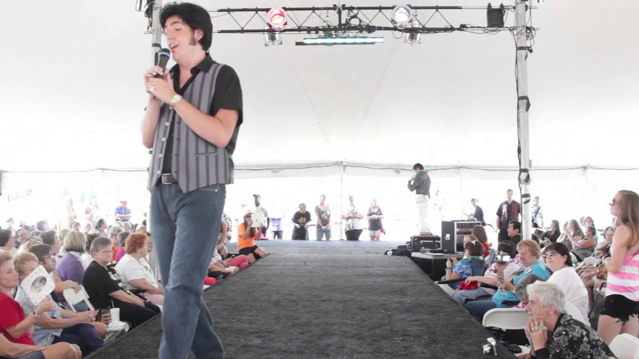 Austin Irby sings 'Let It Be Me' Elvis Week 2014 (video) - YouTube