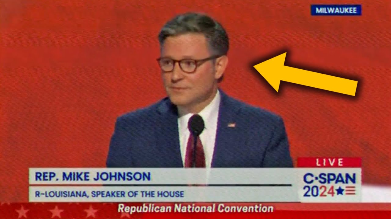 MAGA Mike Johnson loses battle with teleprompter - YouTube