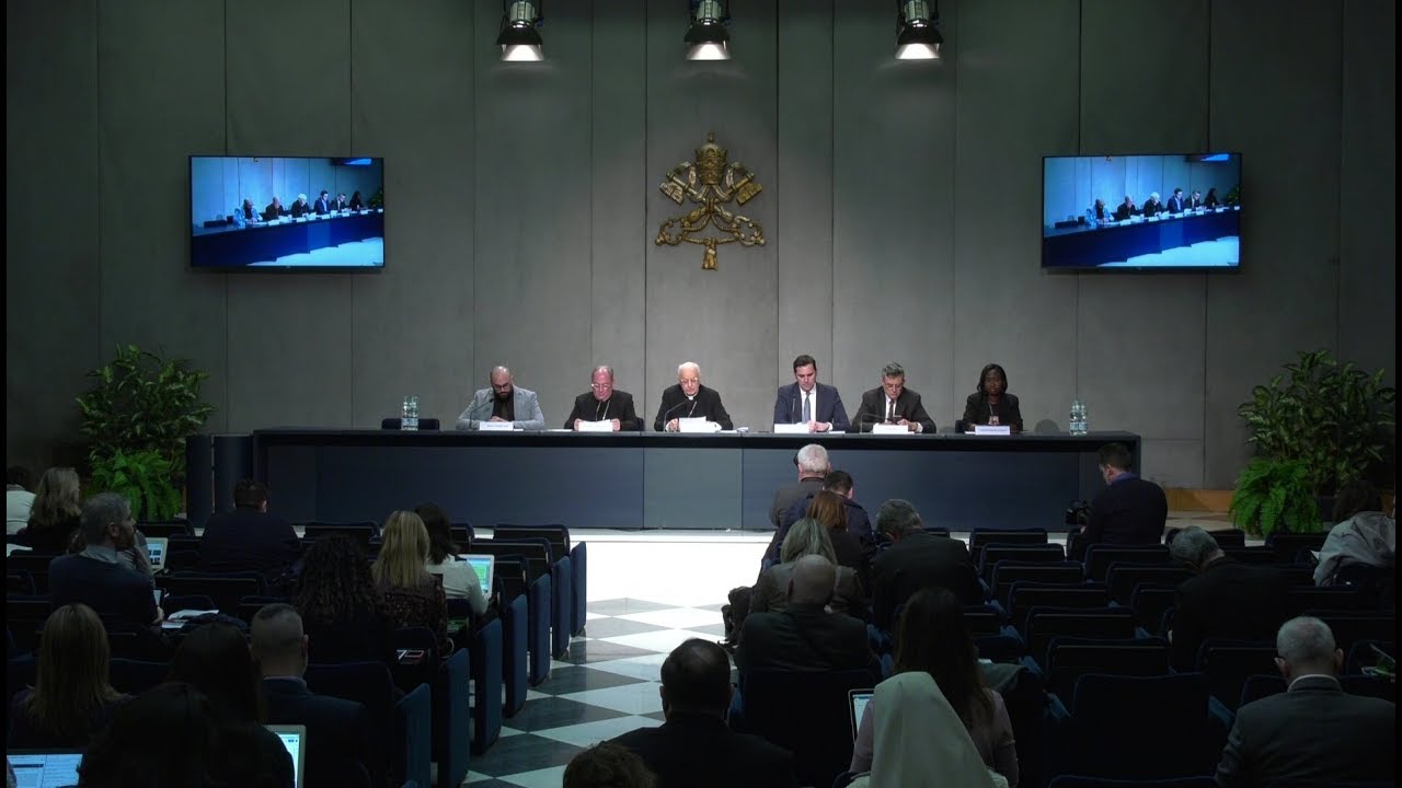 Vatican presents pope's new apostolic exhortation, “Christ is Alive ...