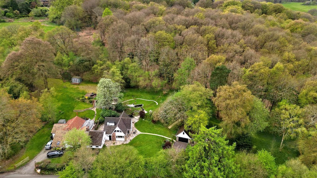 4 Bedroom Home in Knockholt, Kent | Home Tour | Rafferty & Pickard ...