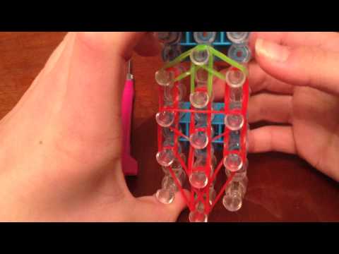 Rainbow loom: strawberry charm