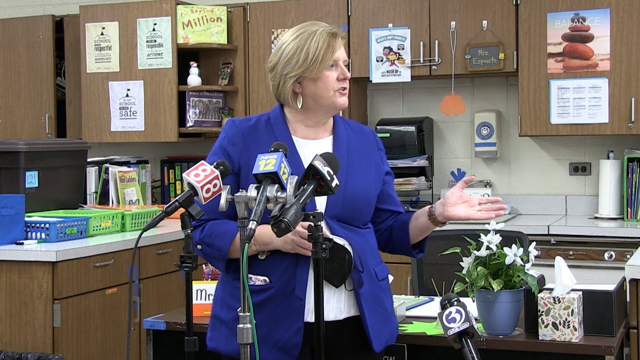 CEA President Kate Dias at Bridgeport's Blackham School - YouTube