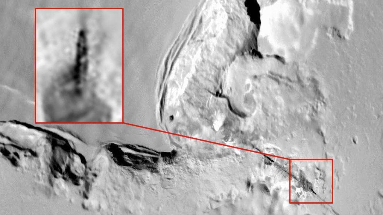 Huge Obelisk on Jupiter's Moon LO - YouTube