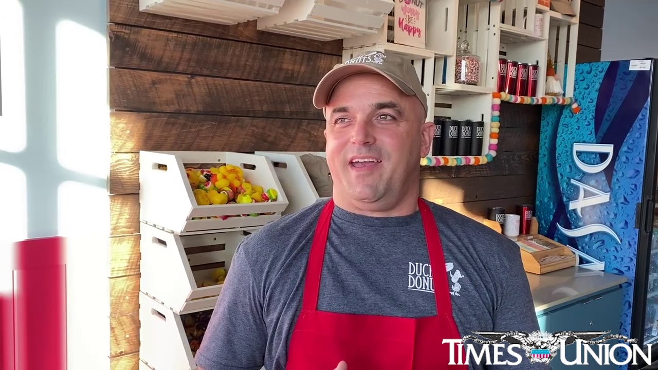 Go inside the Capital Region's new Duck Donuts - YouTube