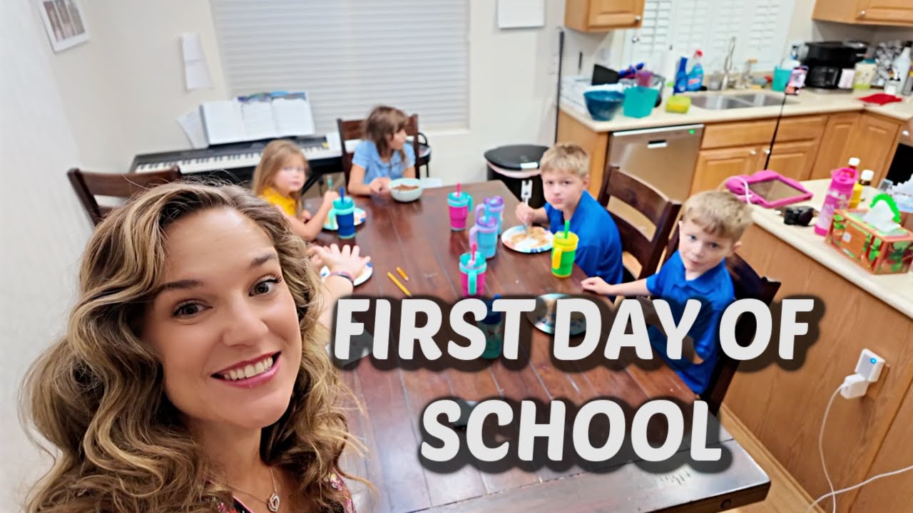 FIRST DAY OF SCHOOL - YouTube