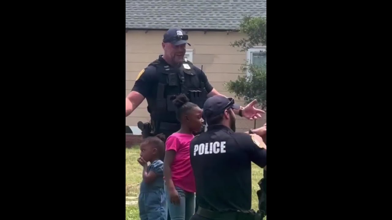 Norfolk police spend time, comfort with shooting victim's daughters ...