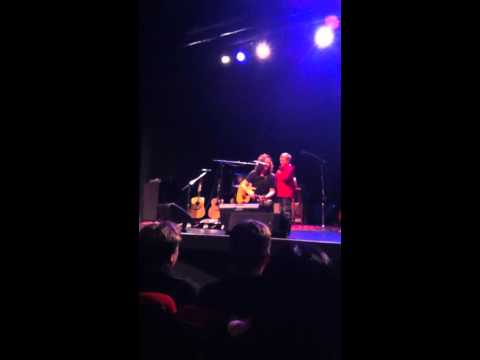 Chris Cornell invites a kid up to the stage