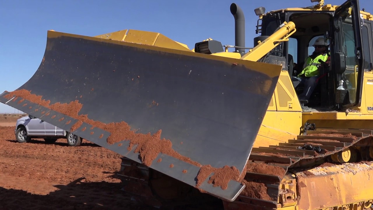 Komatsu Equipment & intelligent Machine Control Does it all for ...