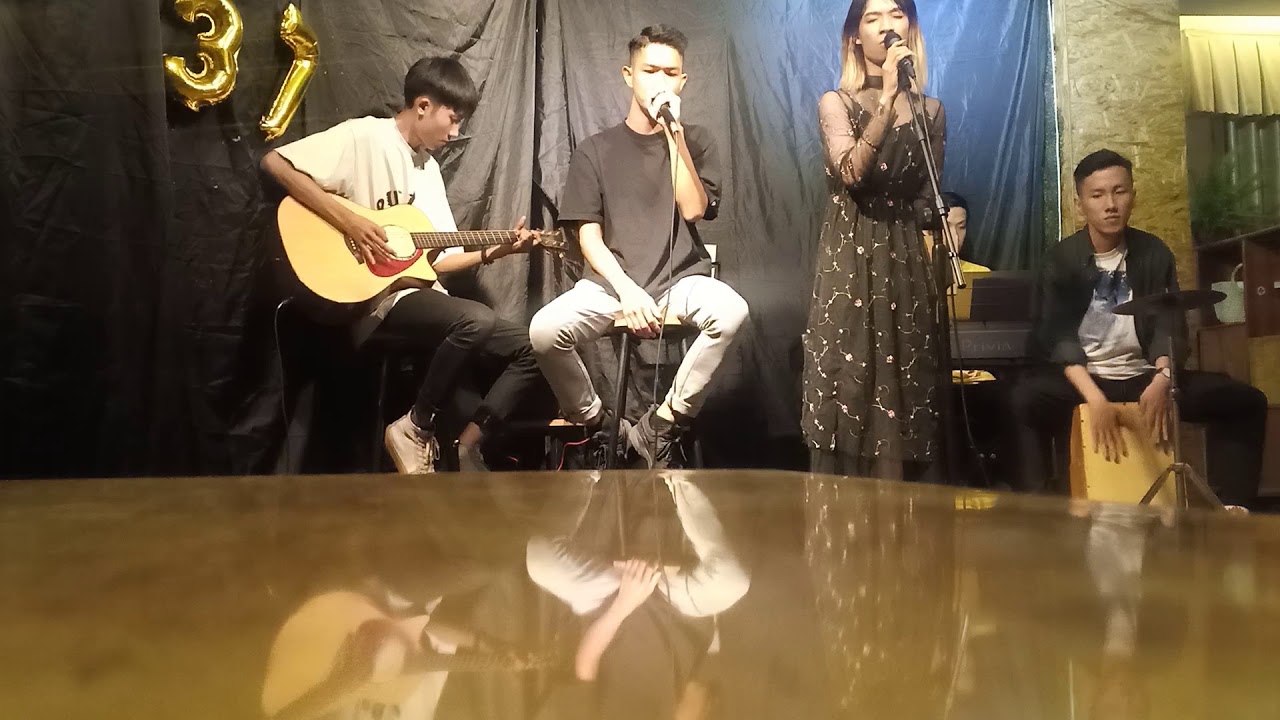 Mascara Chillies cover - YouTube