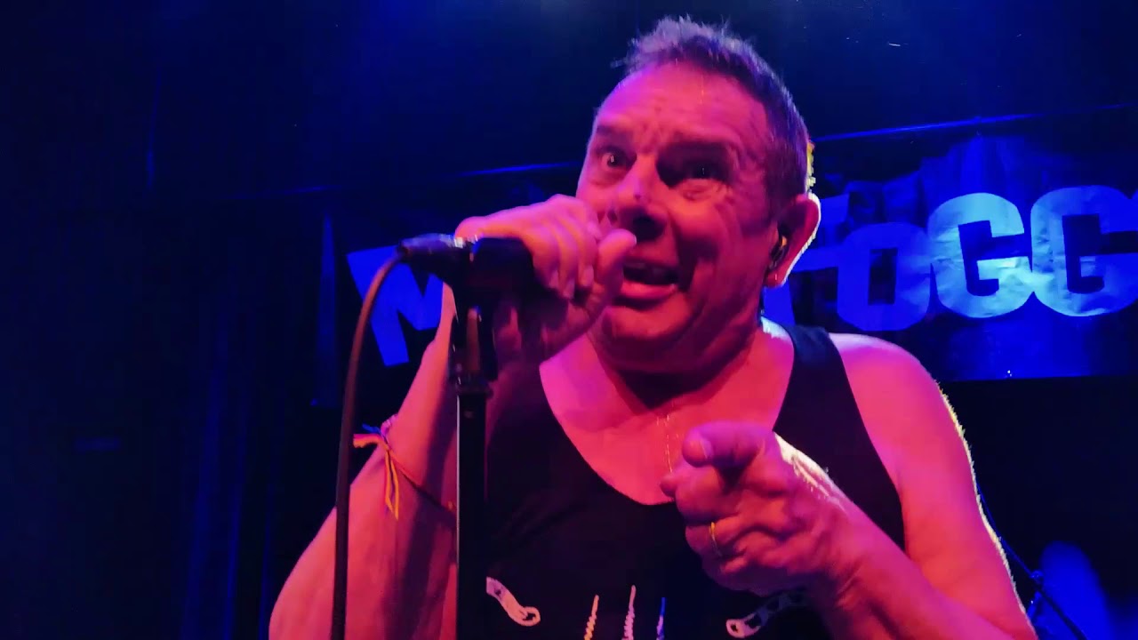 Do The Monkey - YouTube