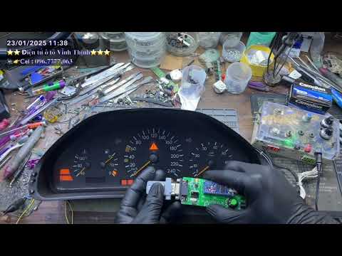 Mercedes W210 Can bus for instrument cluster - YouTube