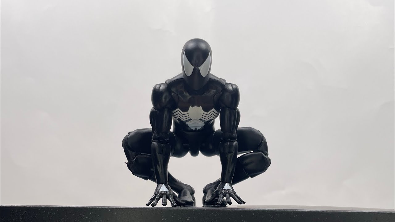 Marvel Legends Secret Wars: Spider-Man Action Figure Review - YouTube