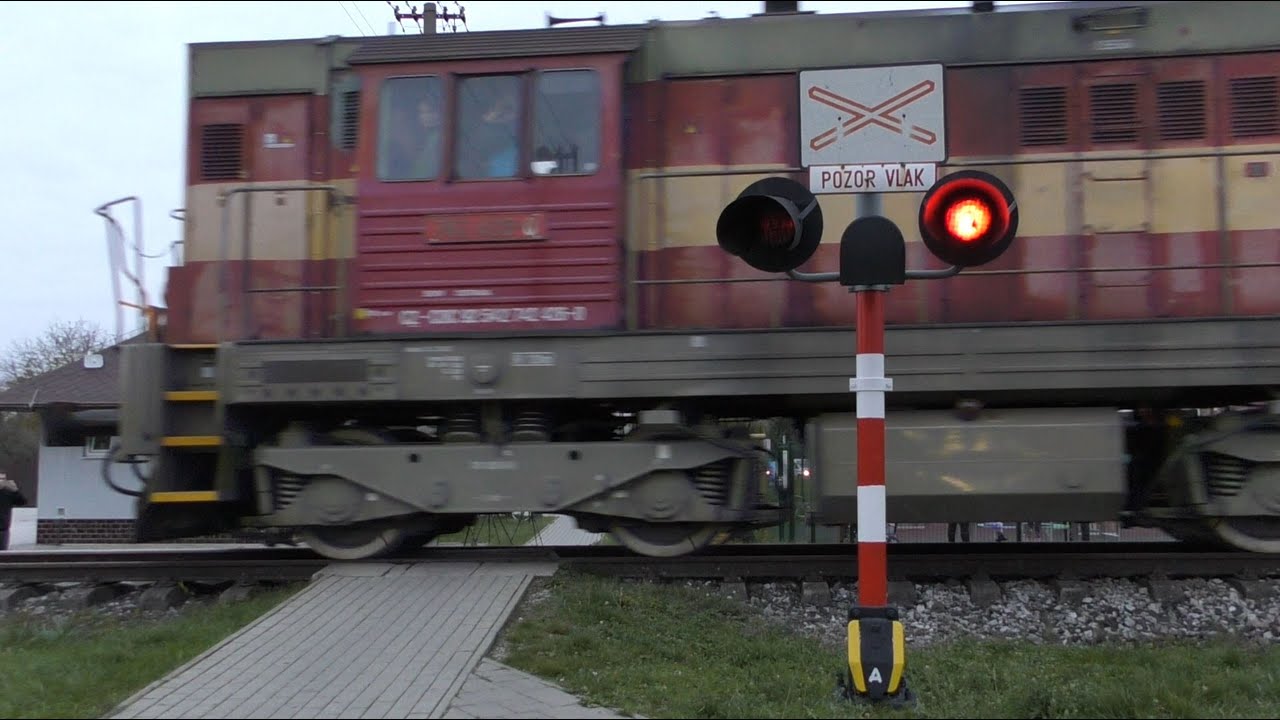 Železniční přejezd Jablonica (SK) [SSSR] - 6.11.2022 / Slovakia ...