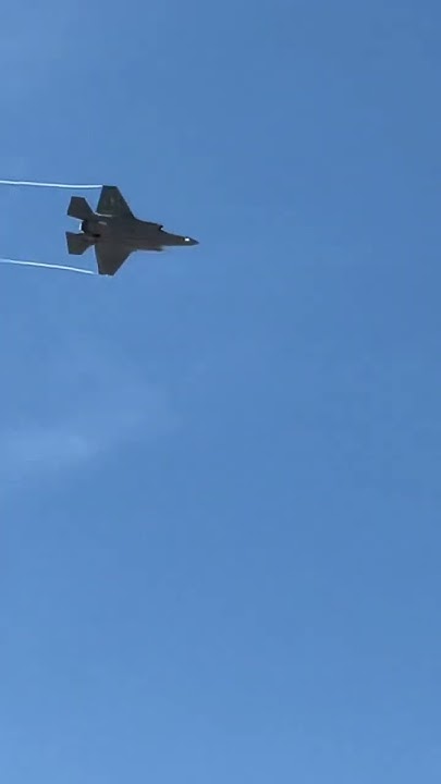 Red flag 24-2 F-22 F-15E formation - YouTube