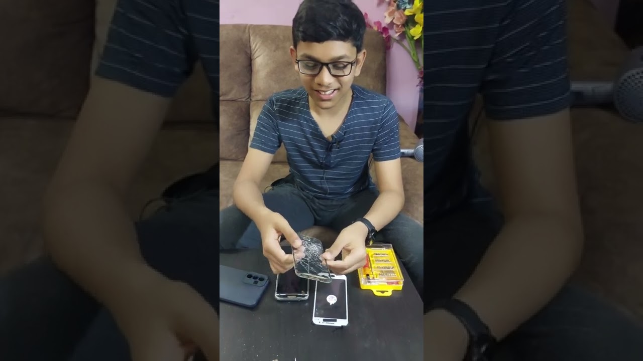 Fixing a 10 year old phone's broken screen. - YouTube