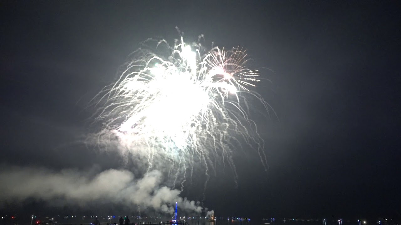 Fireworks from the Wequassett Inn in Harwich - 4th of July 2018 - YouTube