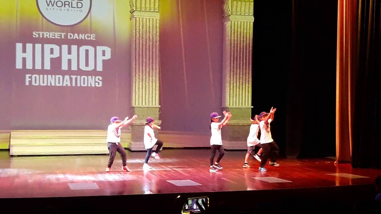 DW Show 01 start1 - YouTube